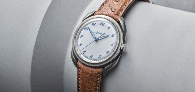 SIGNATURE Ornament Delft Blue Breguet